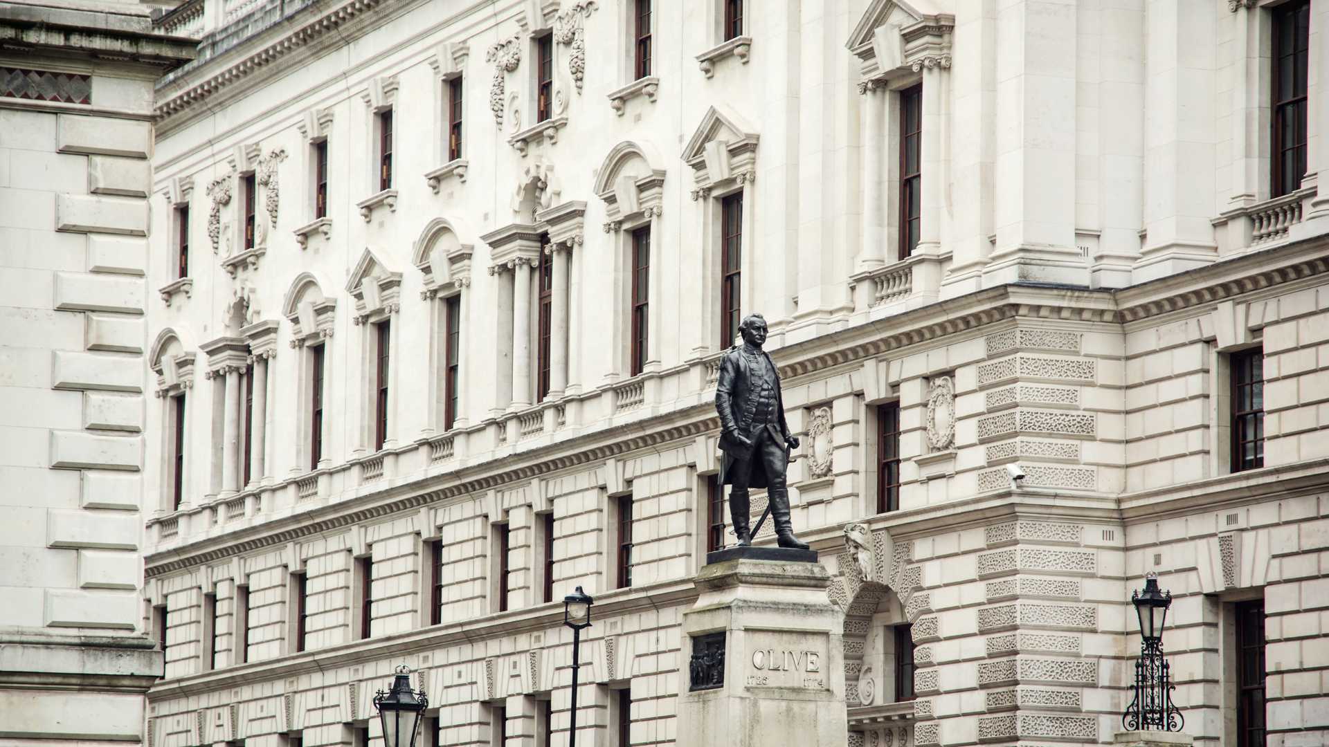 Top 10 Churchill Rooms in London | Iconic Spaces to Explore - Yoda London