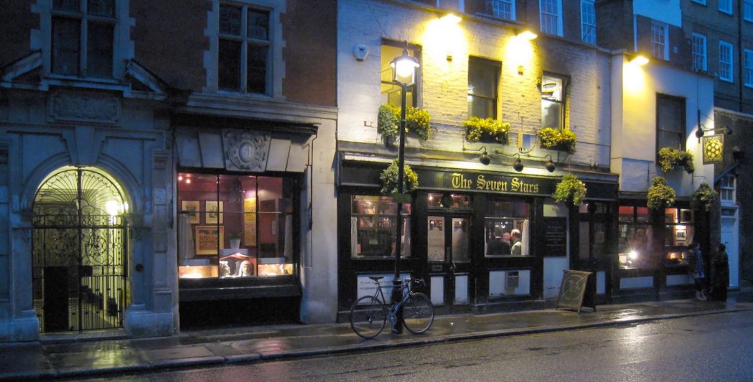 Top 12 Best Pubs in Soho, London | Experience the Finest Drinks - Yoda ...